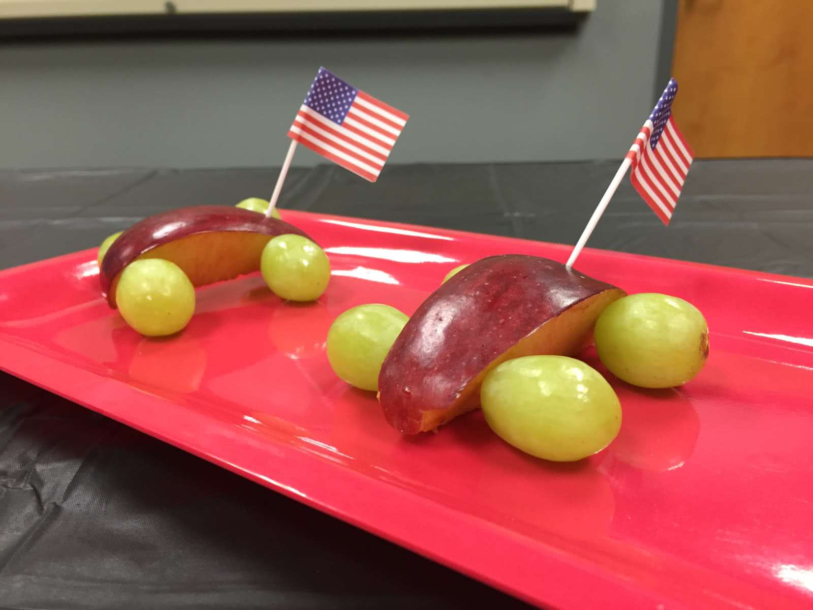 Recipe: Edible Race Cars - HealthCurrents