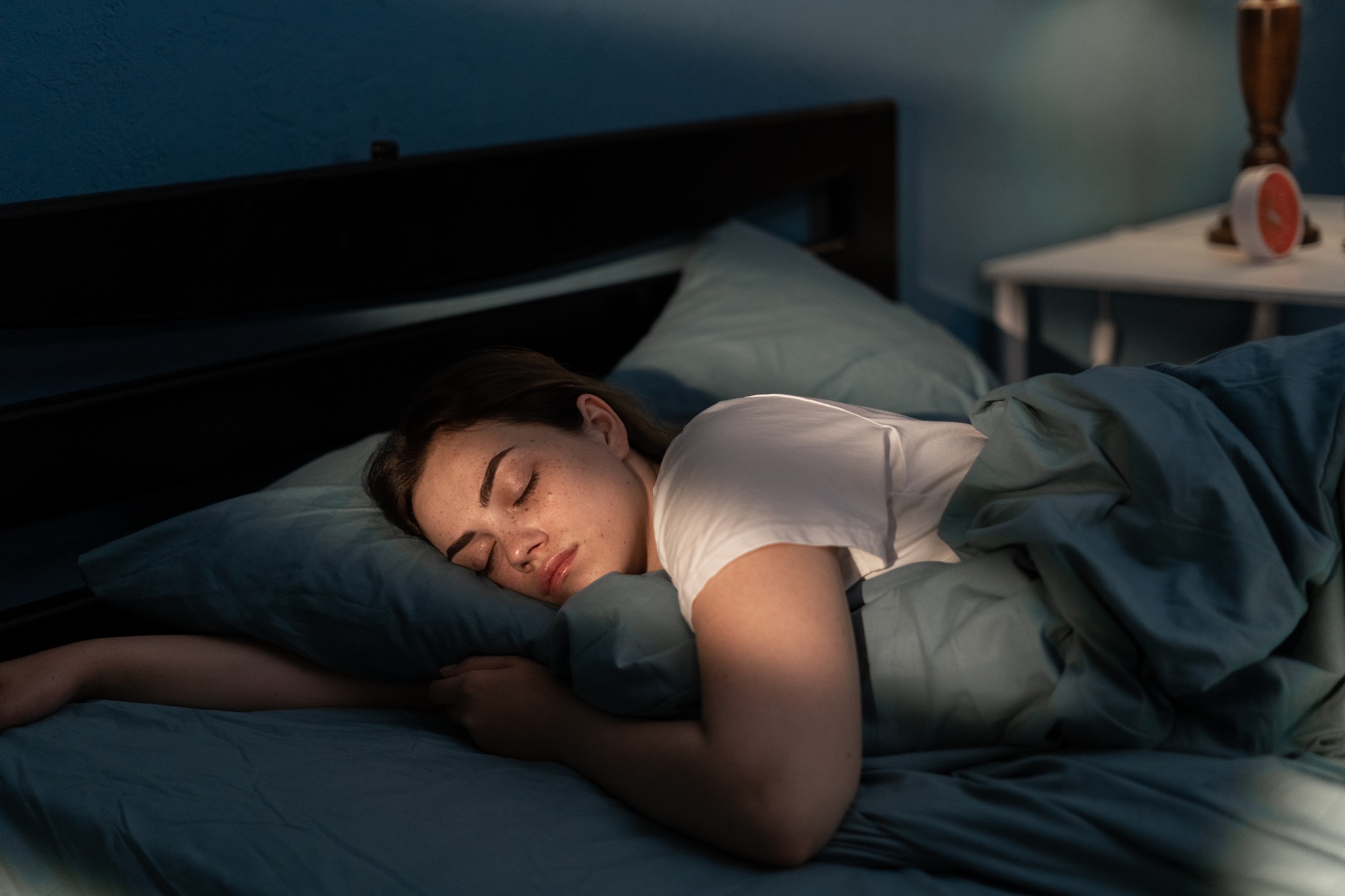 Debunking Common Sleep Myths: Separating Fact from Fiction - HealthCurrents